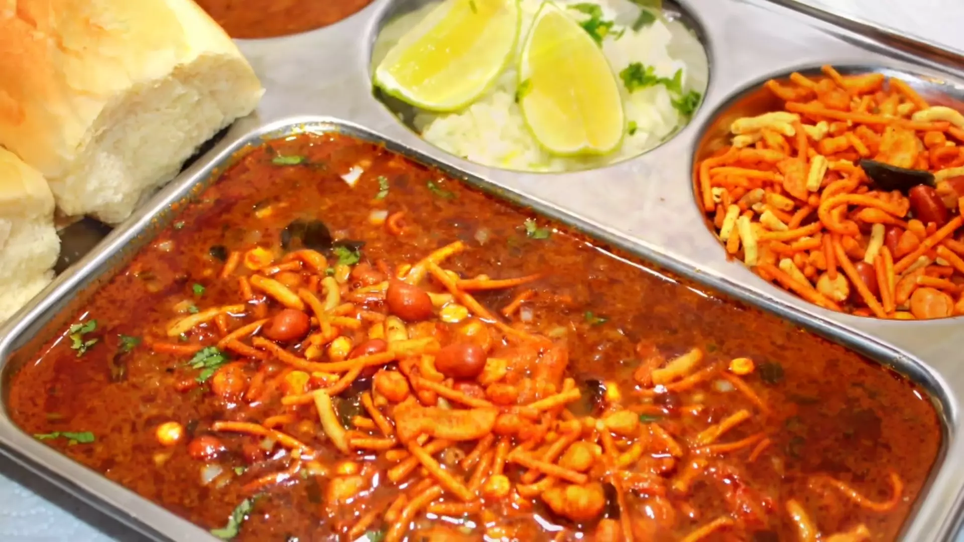 Misal Pav | Maharashtrian Misal Pav - Recipe Funnel